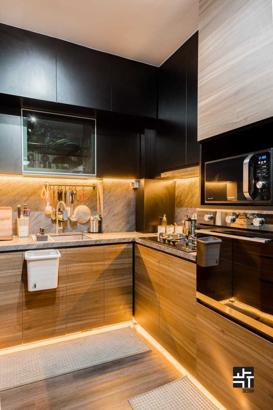 Industrial Kitchen at 742 Woodlands Circle, Woodlands by WHST Design ...