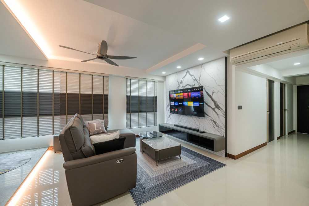 Modern Living Room at 293A Compassvale Crescent by Premium Artz Pte Ltd ...