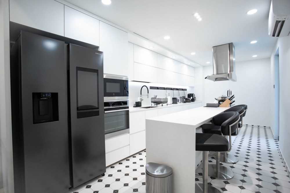 Scandinavian Kitchen at Chiltern Park Condominium by Rockstar Interior ...