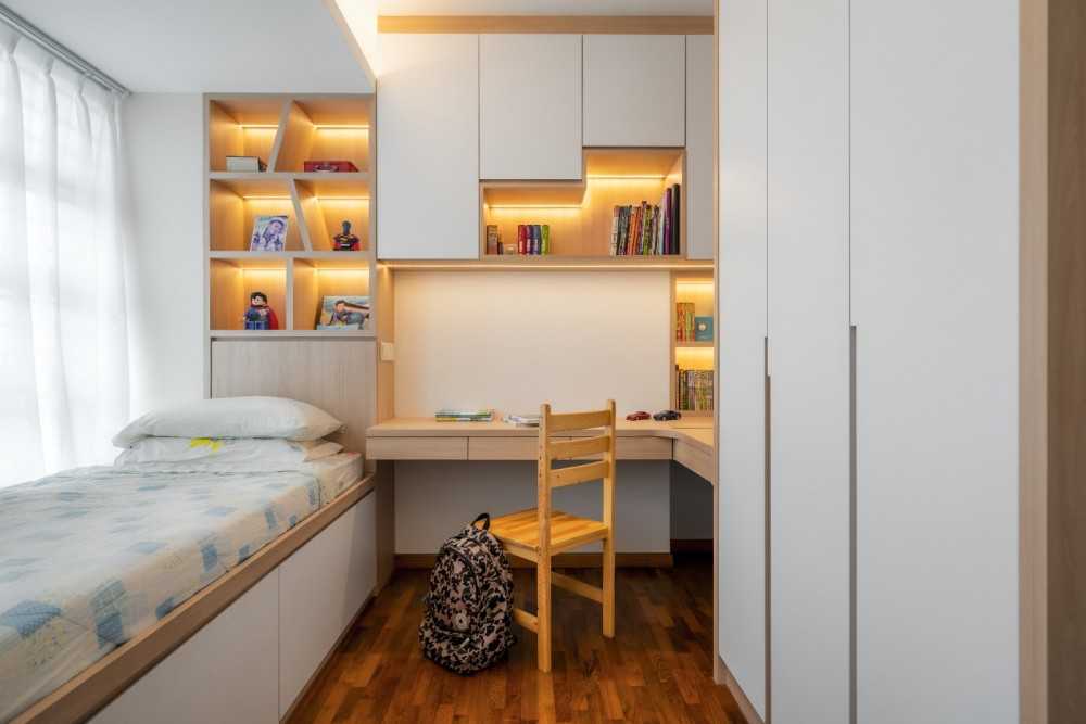 Modern Bedroom at HDB @ Blk 416 Clementi by Rockstar Interior Pte Ltd ...
