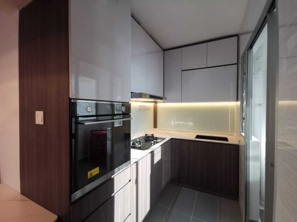 Scandinavian Kitchen at Northshores by Sen Interior Design Pte Ltd ...