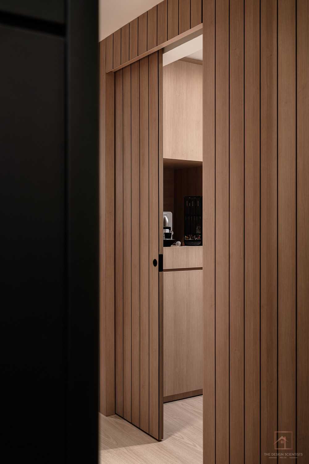 Contemporary Hallway at 543 Dunman Road (Questa Condo) by The Design ...