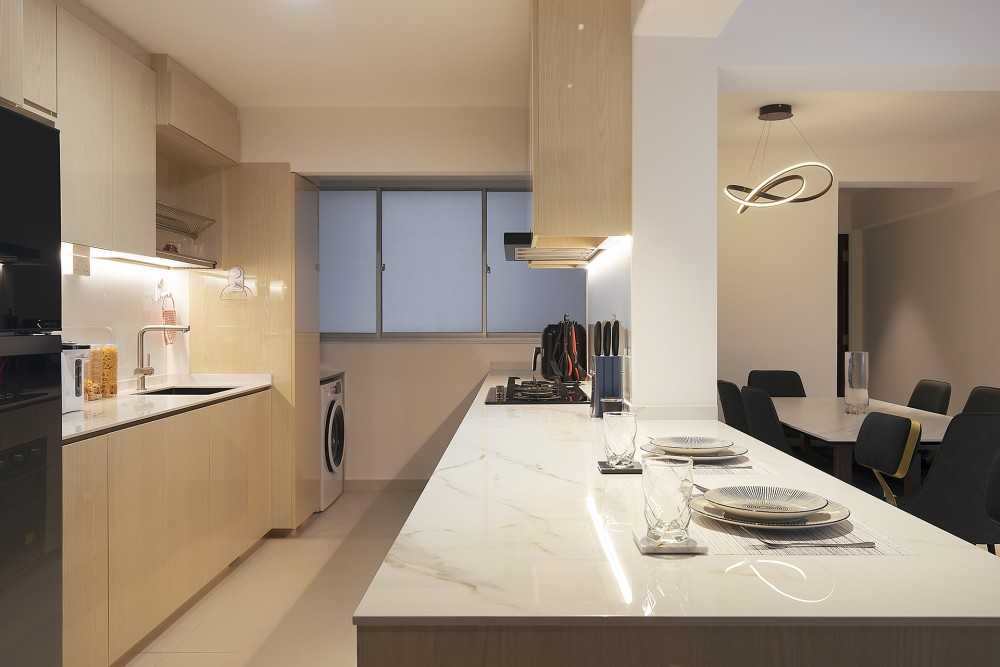 Contemporary Kitchen at Yishun St 51 by Great Oasis Interior Design ...