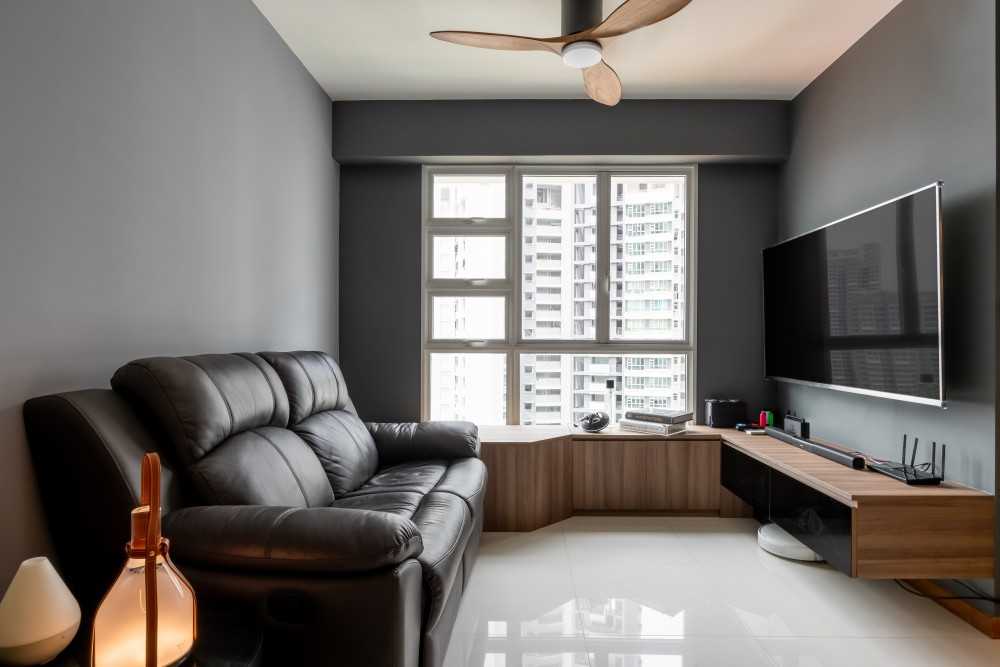 Modern Living Room at Margaret Drive by MYD Pleasant Home Design ...