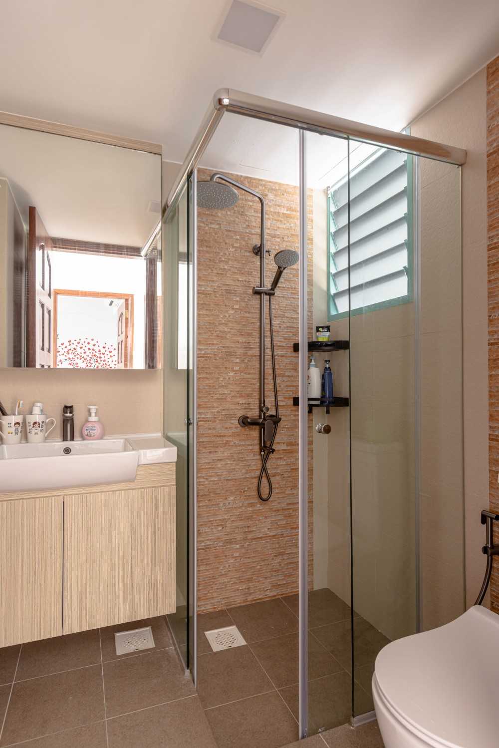 Contemporary Bathroom at 150 Mariam Way by Verse Concept - Hometrust