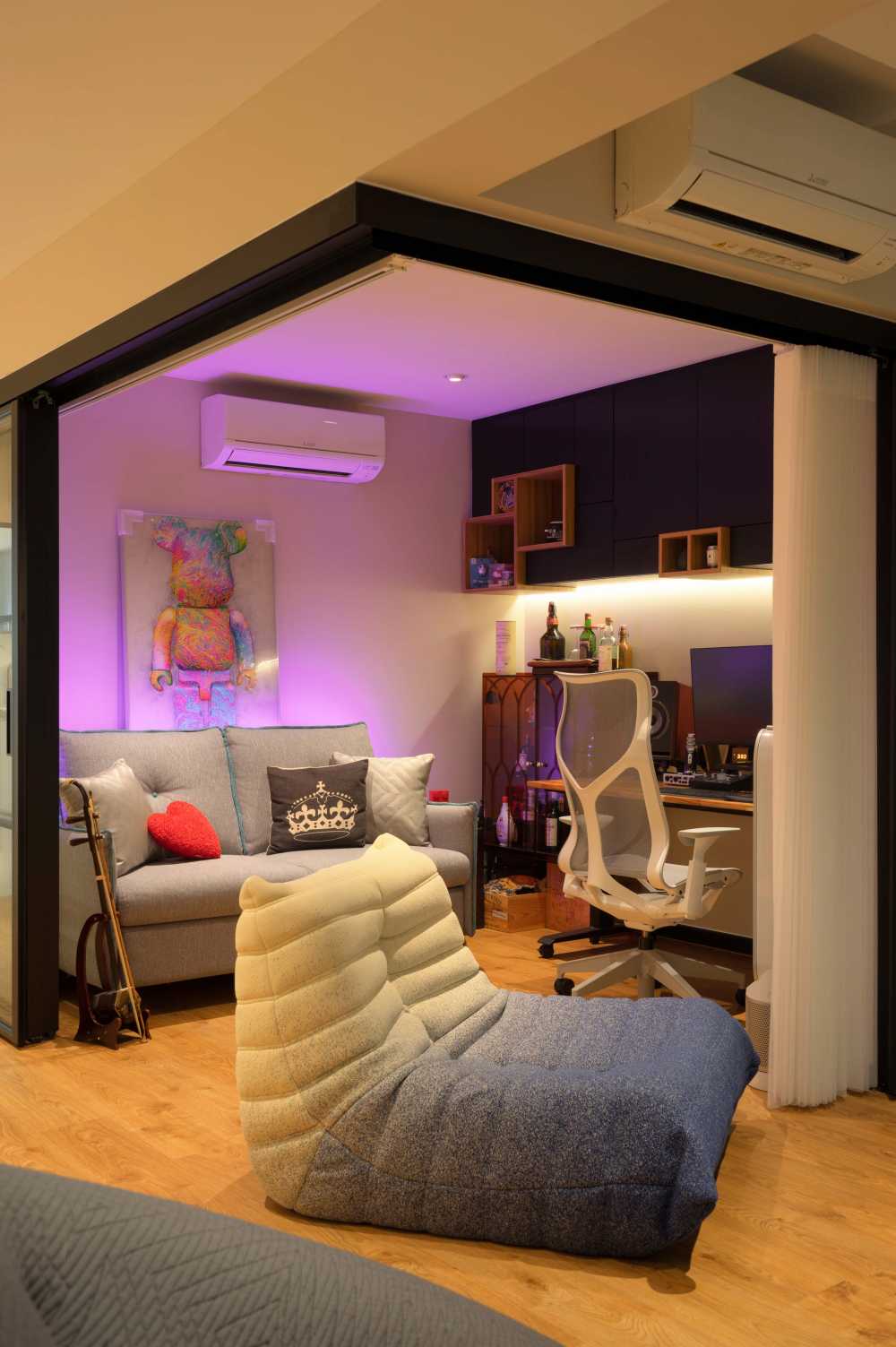 Contemporary Gaming Room at Ang Mo Kio Ave 3 by Great Oasis Interior ...