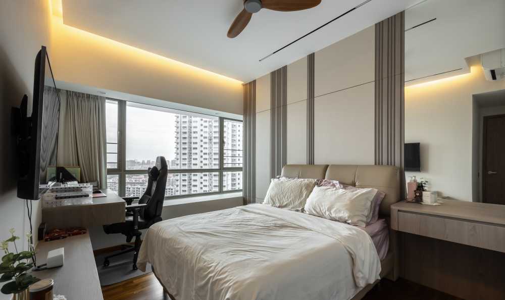 Contemporary Bedroom at Trevista Condo, Toa Payoh by Eight Design Pte ...