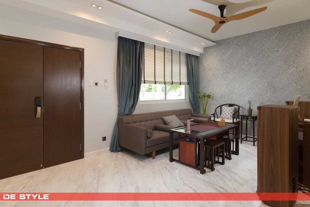 Modern room at Landed House - Lor Marzuki by De Style Interior Pte Ltd ...